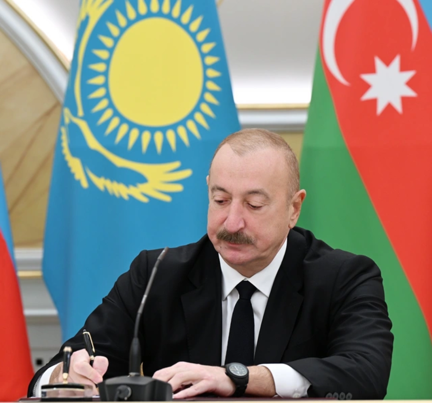 "ZƏNGƏZUR DƏHLİZİ 2028-Cİ İLİN SONUNA QƏDƏR AÇILA BİLƏR" | | Xural qəzeti